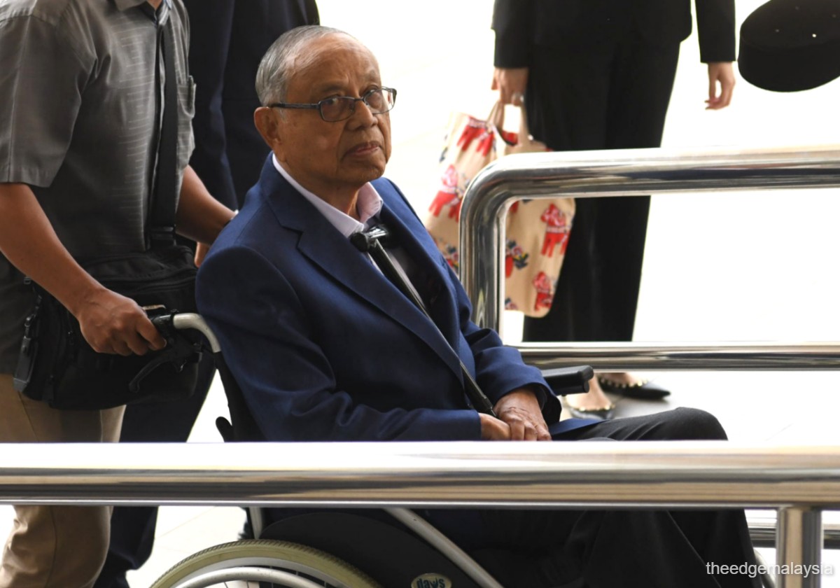 Sapura diambang kehancuran: Shahriman dan Shahril bertikam, Tan Sri Shamsudin terkongkong di ...