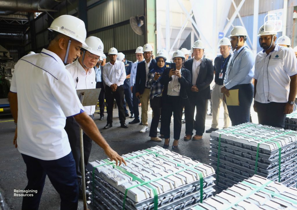 ‘Raja Besi Buruk’ Tumpas: Dato’ Seri Selvakumar dan Rangkaian Sindiket ...