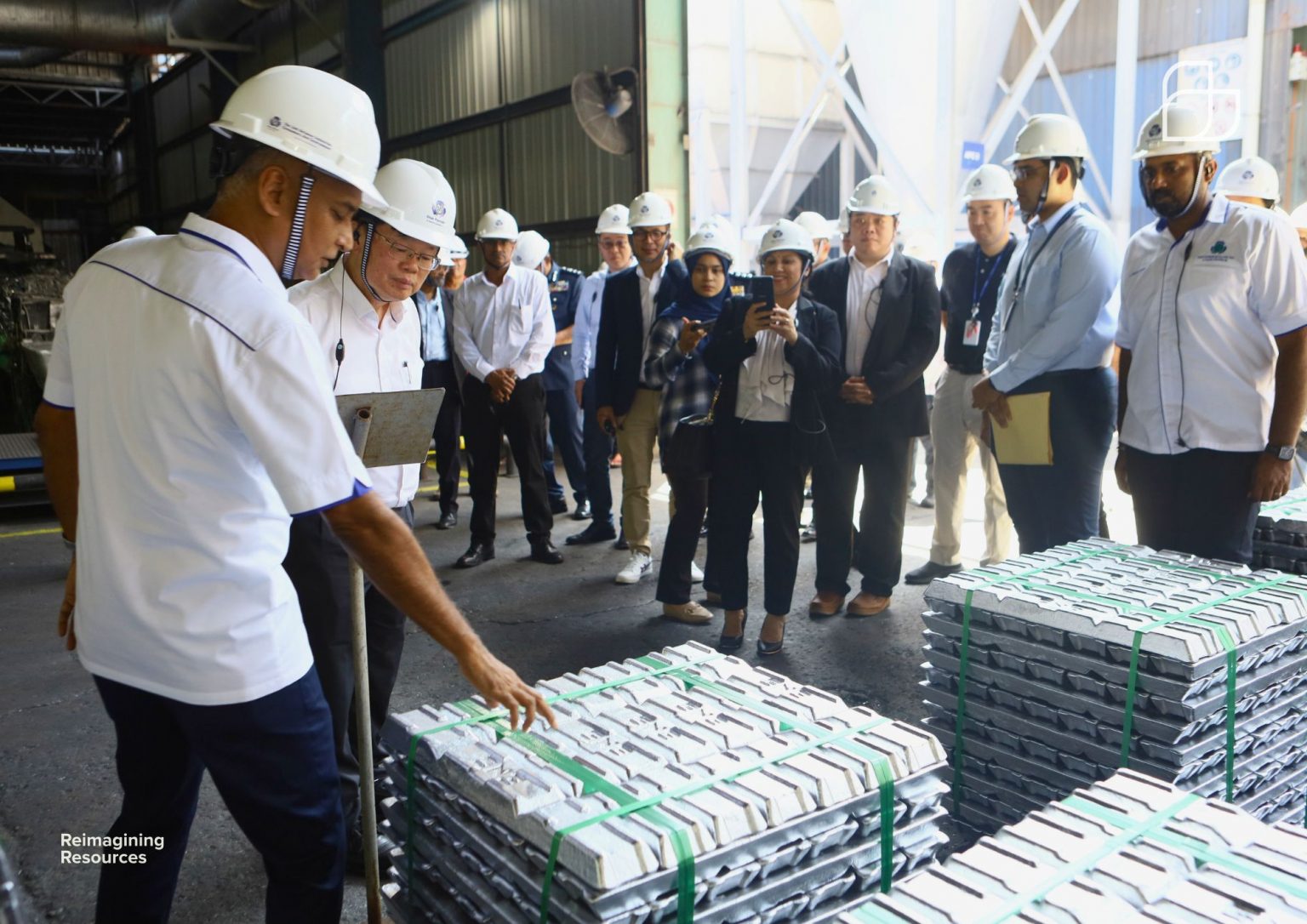 ‘Raja Besi Buruk’ Tumpas: Dato’ Seri Selvakumar dan Rangkaian Sindiket ...